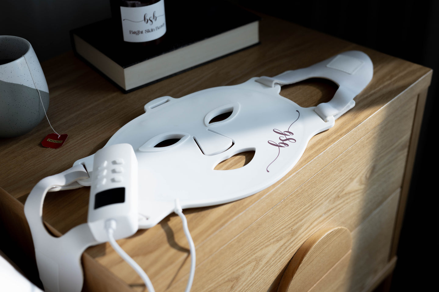 Pure Light 2.0 LED Mask – Bright Skin Beauty